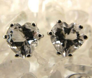 商品説明 商品名 H＆E社 サチャロカクォーツ(AZOZEO) ファセットカット 6mmハート　ピアス　(ID:872000) サイズ(mm) 6 X 6 X 6 重量 --g 産地 南インド（サチャロカ・アゼツライト） 金属部分の材質 S...