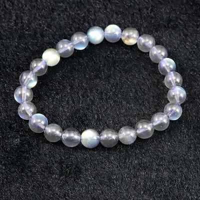 商品説明 商品名 ラブラドライト 8mm玉ブレスレット 16.7g　(ID:57796) サイズ(mm) ビーズ寸法：約8mm × 24珠　ブレス内周：約16.5cm 重量 16.7g 産地 マダガスカル 金属部分の材質 --- コメント ...