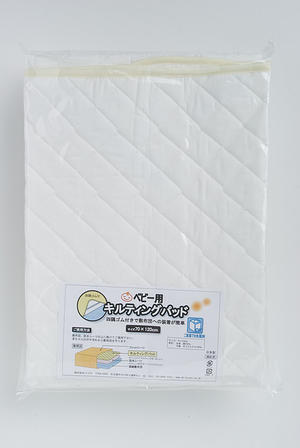 【サイズ】 　　縦：約120cm×横：約70cm 【素材・成分 生地】 　　表地：綿100％　 　　中わた　　ポリエステル100％ 【特徴】 　　四隅ゴム付で敷布団への装着が簡単！☆★敷布団（70×120cm）に対応☆★