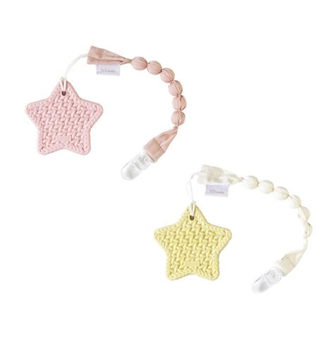 ■素材 歯がため:シリコーンゴム ホルダー生地:コットン100% ホルダーひも:リネン60%、コットン40% 中材:ポリスチレン クリップ:ポリカーボネイト ■サイズ 歯がため:約8×8cm ホルダー長さ:23cm(ひも部分8cm） ■生産...