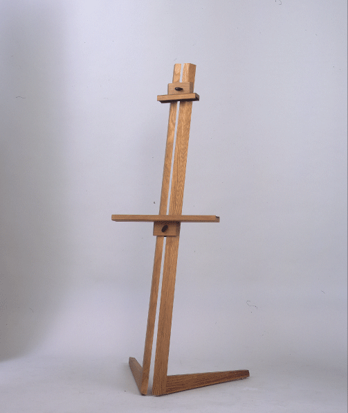 商品詳細 【サイズ】H1200mm 重量3.4kg 【カラー】オーク 【特　徴】 木目を生かしたナチュラルカラーに仕上げたL型イーゼルです。板面を上下から押さえるので落下しにくく、お好みの高さに固定できます。 【備　考】 こちらの商品はお客...