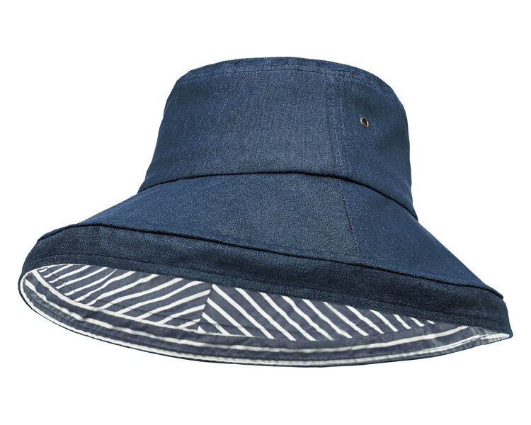 アーチの深型ツバで顔をすっぽり覆うツバ広デニムハット。髪型が崩れにくい十字リボン構造。ツバを折り返せば視界良好。ツバの長さは約10cm。汗どめテープに吸水速乾素材 COOLMAX（R）使用。ムレを逃すベンチレーション。使わないときはくるくる...