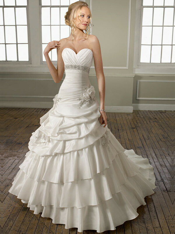 商品の仕様 素材 タフタ サイズ お客様のサイズにあわせて、個別にサイズオーダーできます。 採寸の仕方はこちら 標準サイズ指定も可能です。 日本標準サイズ表はこちら 色 ホワイト/アイボリー ※その他のお色も可能です。お気軽にご相談ください...