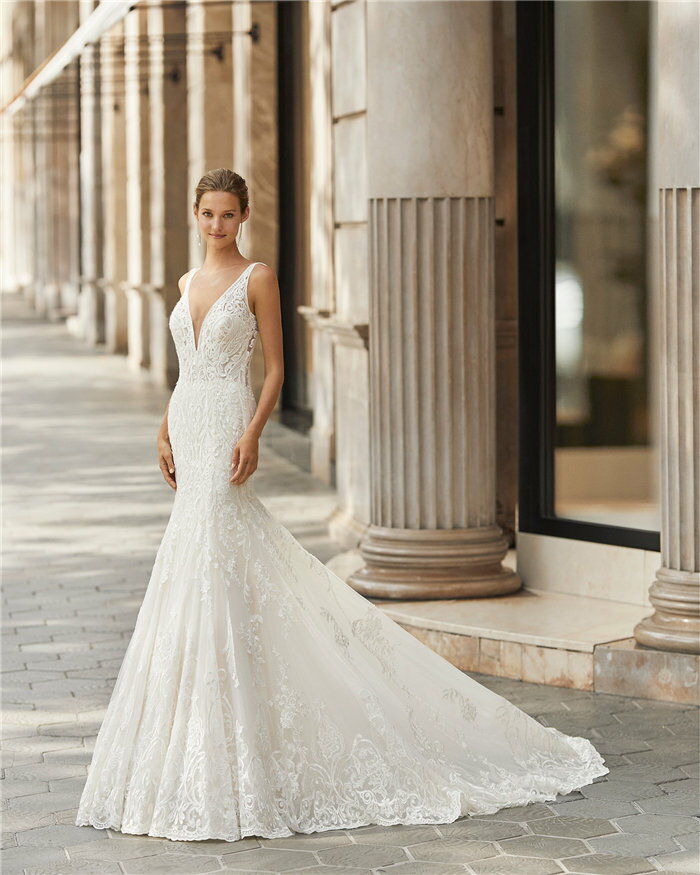 商品の仕様 素材 サテン、チュール、レース サイズ お客様のサイズにあわせて、個別にサイズオーダーできます。 採寸の仕方はこちら 標準サイズ指定も可能です。 日本標準サイズ表はこちら 色 ホワイト/アイボリー ※その他のお色も可能です。お気...