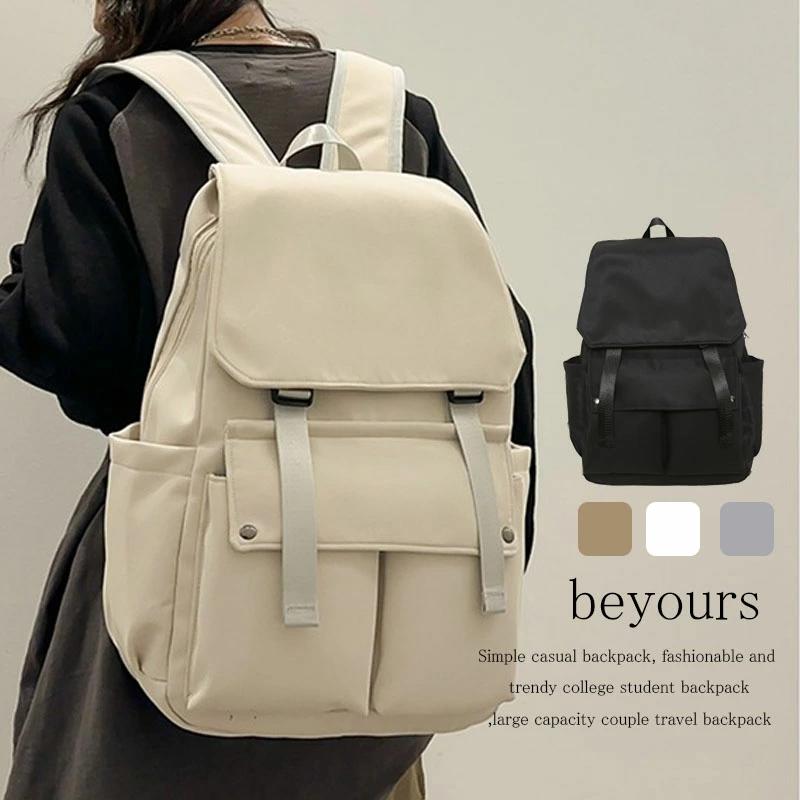 通勤や通学にもピッタリな丁度良いサイズ感も嬉しいポイント。雑誌や書類、タブレットはもちろん 傘、水筒など入れます。収納力抜群、旅や日常生活よく使われる小物などの整理整頓に活躍できる素敵一品です。お出かけや旅行等で大活躍間違いなしの優秀アイテ...