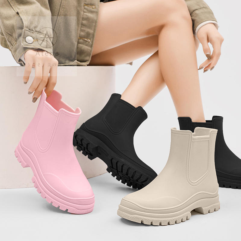 商品情報【商品名】厚底 レインシューズ レディース サイドゴア ショート レインブーツ 完全防水 靴 ショートブーツ レイン ブーツ 雨靴 おしゃれ かわいい 防滑 滑り止め 歩きやすい 大きいサイズ 女性 雨具 雨の日 梅雨対策 通勤 軽...