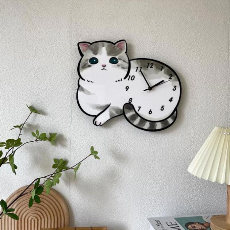 かわいい猫の形をした壁掛け時計です！飾るだけで雰囲気が出る時計なので、ご家庭のオシャレなインテリアとしてはもちろん、お店などの装飾用にもおすすめです。また、新築祝いや引越し祝い、結婚祝い、お誕生日祝いなどのプレゼントにもおすすめです！ サイ...
