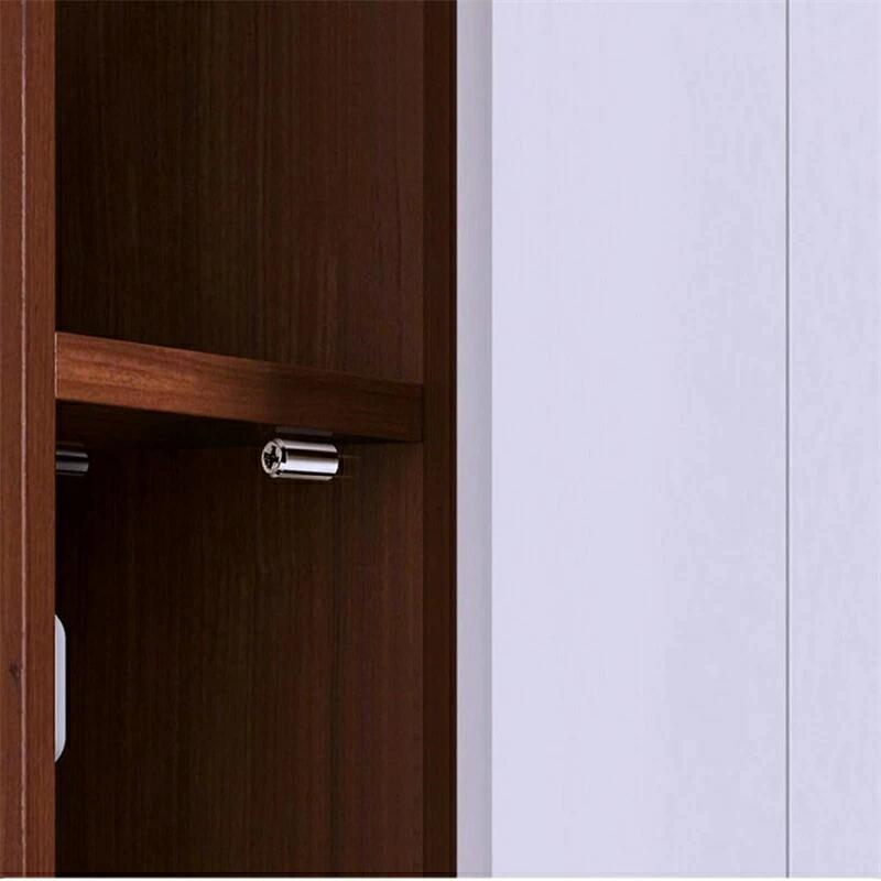 高硬度金属で作られ、丈夫で耐久性があり、表面は研磨メッキ処理されており、錆びにくく、腐食に強い。耐久性のある材質のため、長く使用することができます。 タッピングねじラミネートブラケット、ソリッド材質を厚くし、安定性が良く、約20 kgの荷重...