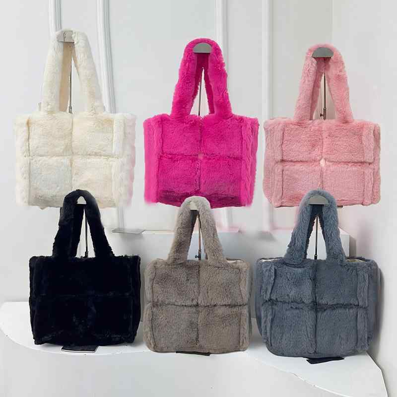 ・スタイル: ストリート・素材: 毛皮・バッグのスタイル: トートバッグ・バッグのサイズ: M・人気のある要素: ステッチ・裏地の質感: ポリエステル・バッグの形状: 横型・開閉方法: オープン・バッグの内部構造: 携帯電話用ポケット・硬さ...