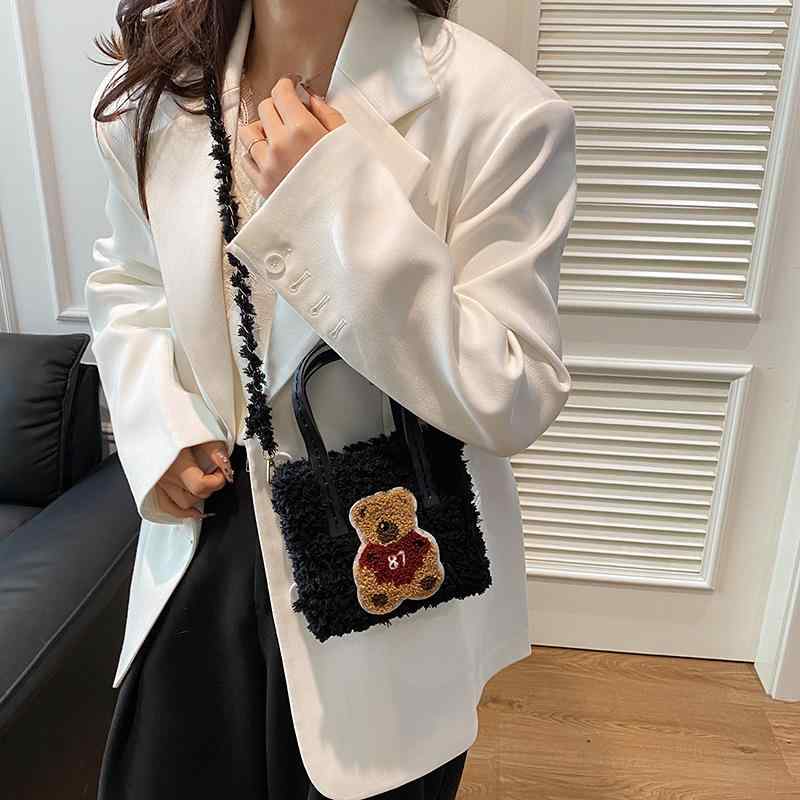 ・スタイル: 都市??・素材: 毛?・バッグのスタイル: 小方包・バッグのサイズ: 小・流行の要素: 編み込み・裏地の質感: 裏地なし・バッグの形状: 縦型・開閉方法: オープン・バッグの内部構造: IDカードポケット・硬さ: 中・外ポケッ...