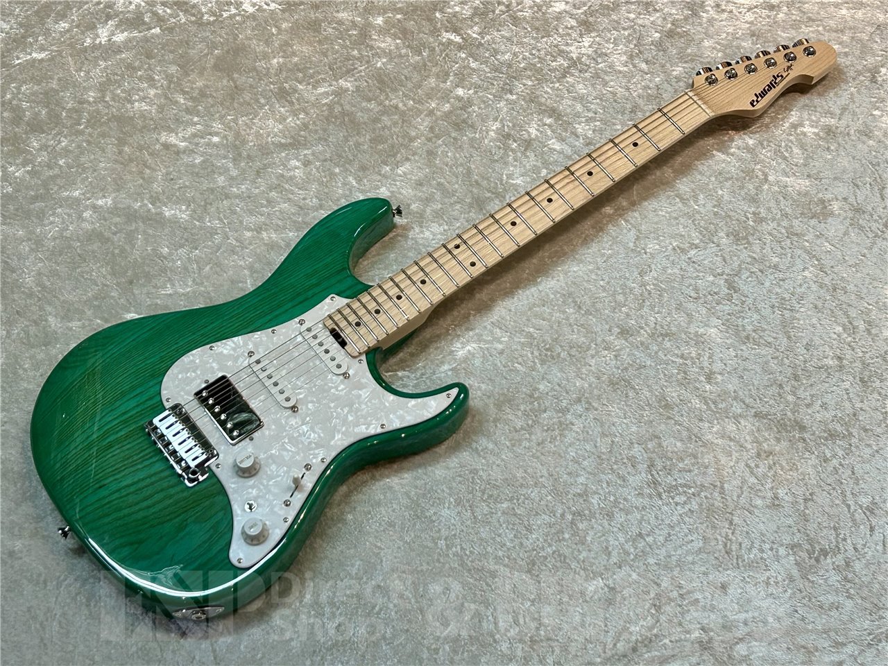 ESPブランドの最新仕様アップデートを受け、EDWARDSの人気モデル E-SNAPPER も同仕様に準じたリニューアルを施し、改めてラインナップへ加わりました。 従来同様、E-SNAPPERはボディ材と指板材の組み合わせによる2モデルを展...