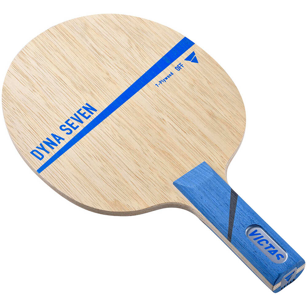 反発、球離れとも少し抑え、攻撃、守備のバランスを重視して開発されたダイナセブン。木材ならではのボールを掴む感覚と、広いスイートスポットで高い操作性を生む。戦型、ラバーを問わず全てのプレイヤーにおすすめできる仕様に仕上げた。※画面上と実物では...