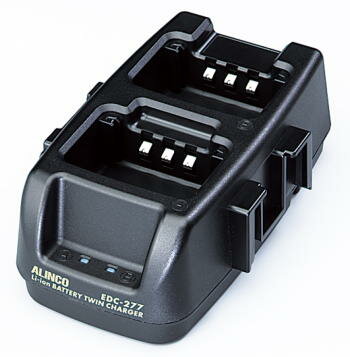 ・ツイン充電スタンドEDC-277R　1台で2個の電池を充電できるスタンドです。単体でも、連結させても使えます。 別売のACアダプターが必要になりますACアダプター　EDC-222 EDC-277Rを1つ使って、ツイン充電器を作るときのアダ...