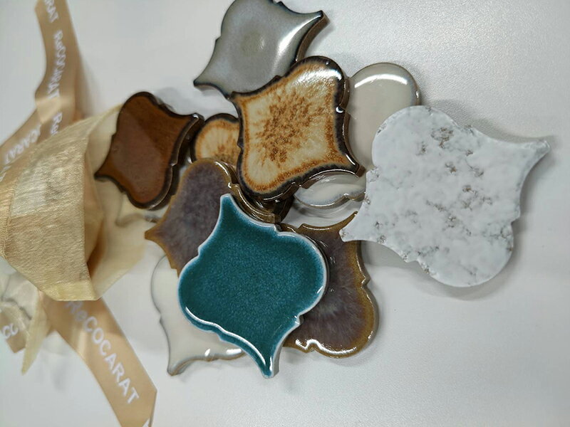 リメイクや、DIYに！！ ■スペック■ 名古屋モザイク コラベル【15枚セット】 形状：64×56異形 標準寸法：64×56mm 厚さ：6mm ■こちらの商品について■ シートからバラしたものを15枚セットにて販売しております。（シートでの...