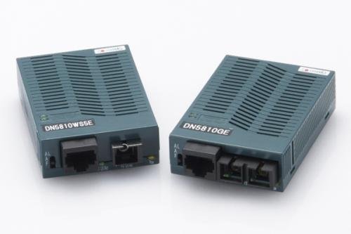 パッケージ個数:1・通信速度：FXポート:1000Mbps、TXポート:10/100/1000Mbps・ファイバ心数：2心仕様・伝送距離：2m-550m・適合ファイバ：石英系MM 850nm 帯域500MHz/km以上10M/100M/1G...