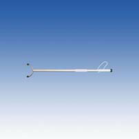 暴漢制圧用のU字型金具 品名刺股品番SAS-111寸法全長：1,110mm制圧部：185×80mm材質アルミニュウム制圧部：ステンレススチール色調シルバー（アルマイト加工）部分処理先端部：ゴムキャップ握り部：すべり止めローレット加工質量69...