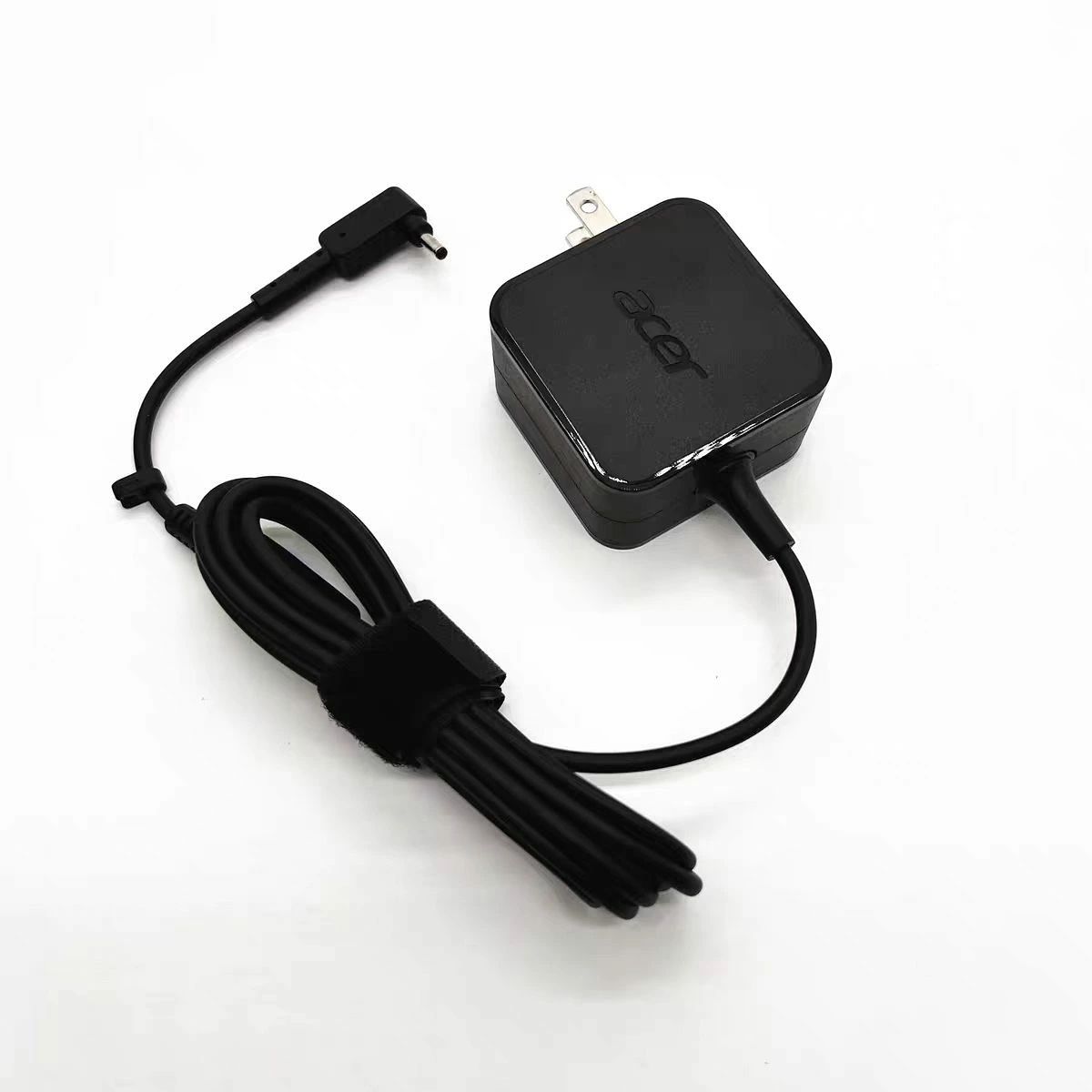 商品詳細 型番 W15-045N4A 出力 19V 2.37A 45W ACコネクタ 約3.0*1.0mm 付属品 なし 保証 ご買い上げ後1ヶ月間品質保証致します。 説明 Acer純正品です。（簡易パッケージ品です。） 対応機種：Aspi...