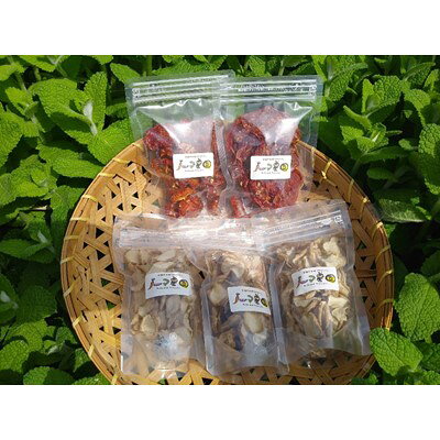 名称 【ノーマ農園】ドライ菊芋・ドライトマトのセット 保存方法 常温 発送時期 2026-07-20～2027-01-29 提供元 くるみの夢工房 配達外のエリア なし お礼品の特徴 栄養と美味しさがたっぷり詰まった2種類の乾燥野菜の詰め合...