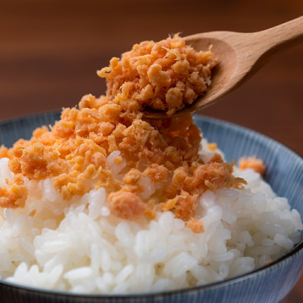 明治25年創業の博多の海鮮問屋が手掛けた、新たな博多名物「さばめんたい」です。 使っているさばは国産原料で、そこに辛子明太子を合わせて辛味と旨味が絶妙に調和しています。 伝統の味を守りながら、現代の嗜好に合わせた逸品です。 ご飯にそのままの...