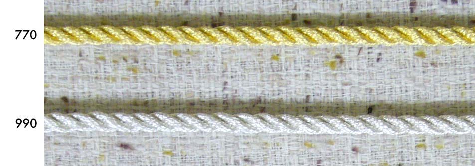 Size（幅） 約7mm Material (素材) レーヨン80％ ポリエステル20％ How to buy(購入について) 数量はm単位になります。1m単位でお買い求めください。 1巻巻数 10m 1巻ご購入割引 ご注文数量欄に上記1巻...