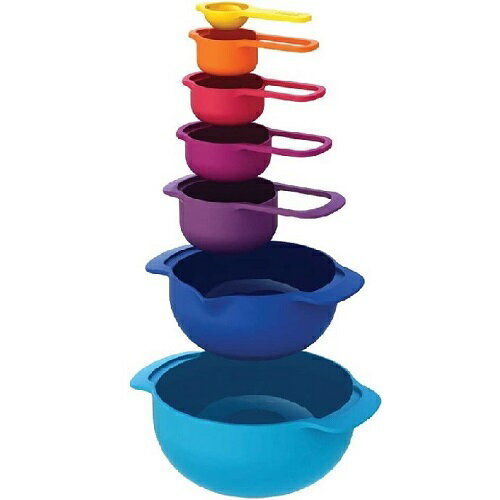 ●ネストシリーズは、積み重ねて収納することで省スペースを実現した、実用性とデザイン性を兼ね備えたコレクションです。 ●ネスト7プラスは毎日のお料理はもちろん、パンやお菓子作りなどにも活躍するボウルと計量カップの7点セット。 ●それぞれ色が違...