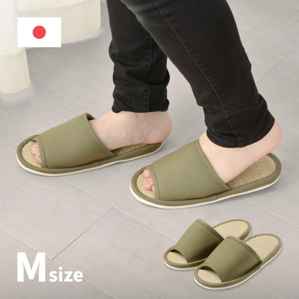 サイズ:26cmカラ－:-組成:甲：綿100% 甲裏：綿100% 底表：い草100% 底裏：PVC 中材：EVA夏にぴったりのござスリッパ。さらっとしていて蒸れにくい。日本製で縫製もしっかりしており、耐久性もあります。 【ご購入前にご確認く...