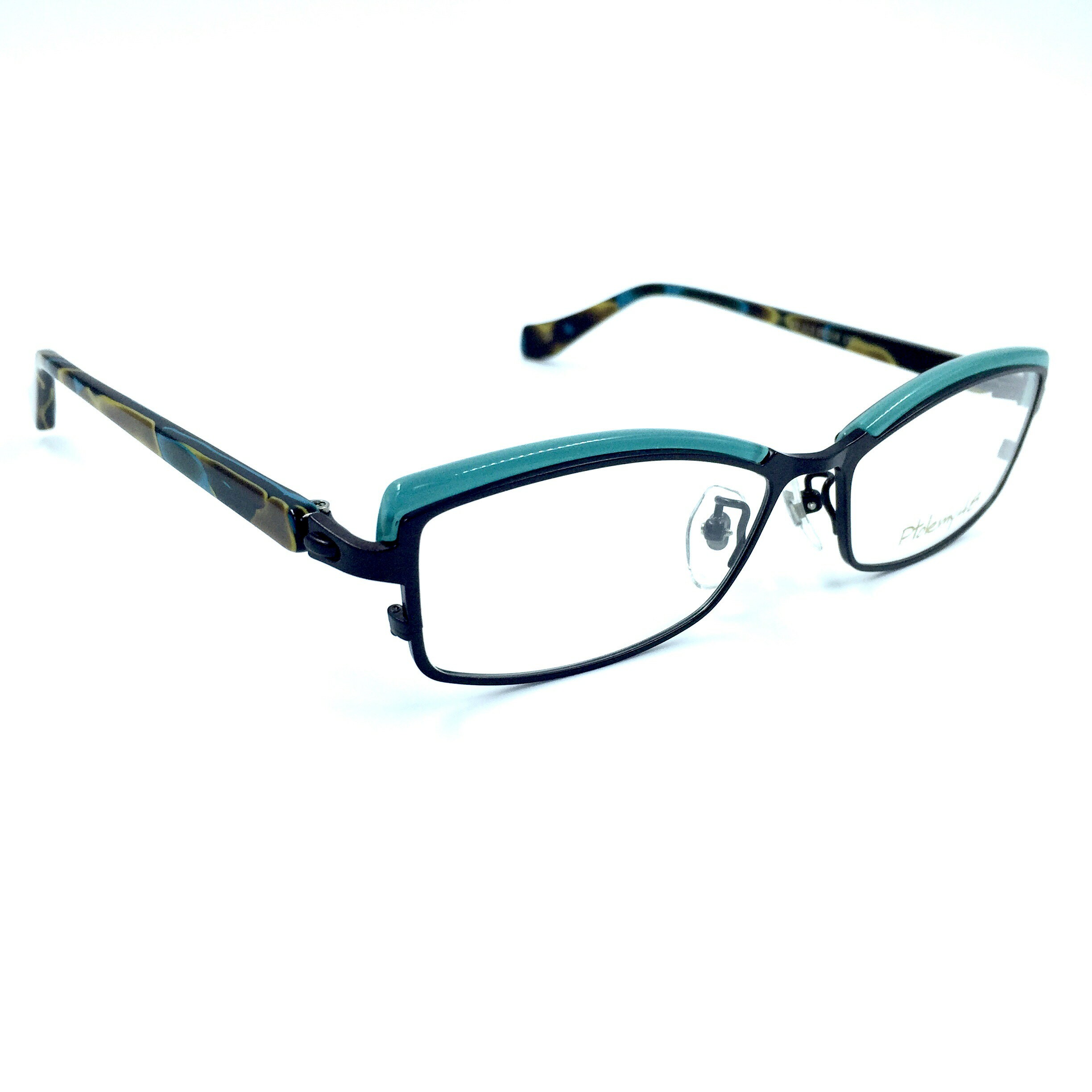 商品情報フレーム素材/材質フロント：Titaniumテンプル：アセテートレンズ素材/材質プラスチック デモレンズフレームカラーBR（ブラウン）LV（ラベンダー）レンズカラー無色サイズ/寸法55□16－135レンズ幅：55mmブリッジ幅：16...