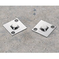 MB24MLA/10　金属製マウントベース （10個入） ＜特長＞ ●耐候性能を有する両面テープ採用により屋内外で使用可能です。 ●金属、樹脂、コンクリートなど、様々な被着体に貼り付けが可能です。 ●耐候性インシュロックタイのほか、メタルタ...