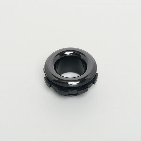 色：黒色 本体難燃性：UL94 V-2 単重：24.7g ナイロン製 RoHS対応