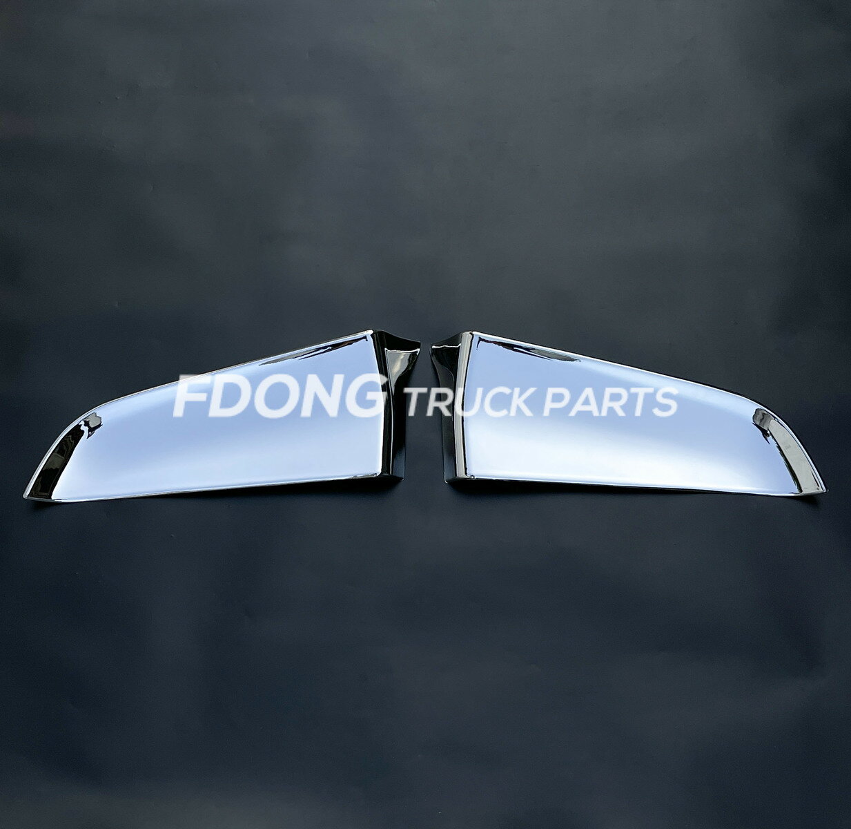 【適合車種】適合車種：新型 17パーフェクトクオン：平成29年5月〜 07クオン：平成17年1月〜平成29年4月【商品詳細】材質：ABS樹脂 クロムメッキ ※ご注文の際は必ず車種・年式・グレード等のご確認をお願い致します。【注意事項】※新品...