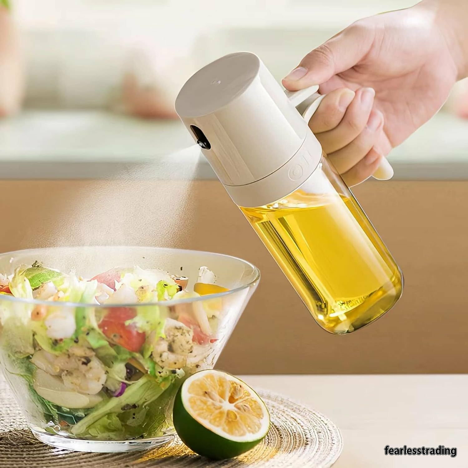 ■商品説明■ 【使い勝手が良い】スプレーボトルにはプッシュするだけでミストを微細に分散させて、スムーズに噴霧効果も得られます。細かい霧状になるので、油をムラなく吹き付けることが可能です。油の使用量を抑えることができるので、油を節約するだけで...
