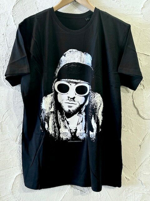 カートコバーンオフィシャルプリントTです。 フロントにプリントが入ります。 COTTON100% L 着丈68cm身幅53cm肩幅46cm袖丈18.5cm　