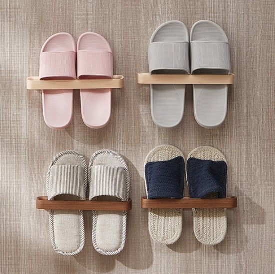 商品説明木製がお洒落なスリッパ掛け。どんなお部屋にも馴染みやすいデザイン。スッキリお洒落に収納できるアイテムです。カラーベージュ,ブラウンサイズ幅：25cm高さ：5cm奥行き：2.5cm※測り方によって1-2cmの誤差が生じる場合が御座いま...