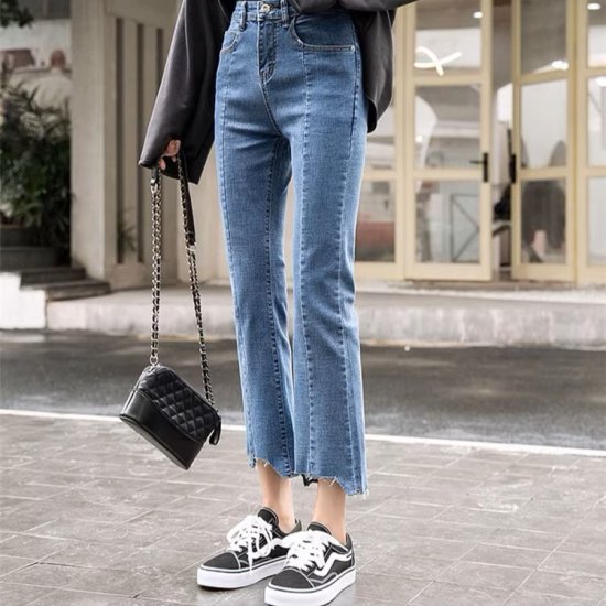 商品説明切りっぱなしのデザインがおしゃれなデニムパンツ。センターラインが美脚効果を演出♪伸縮性があるので着心地もバツグンです。カラーブルーサイズM、L、XL、2XL、3XL、4XLMウエスト：68-72cmヒップ：82-100cmふともも：...