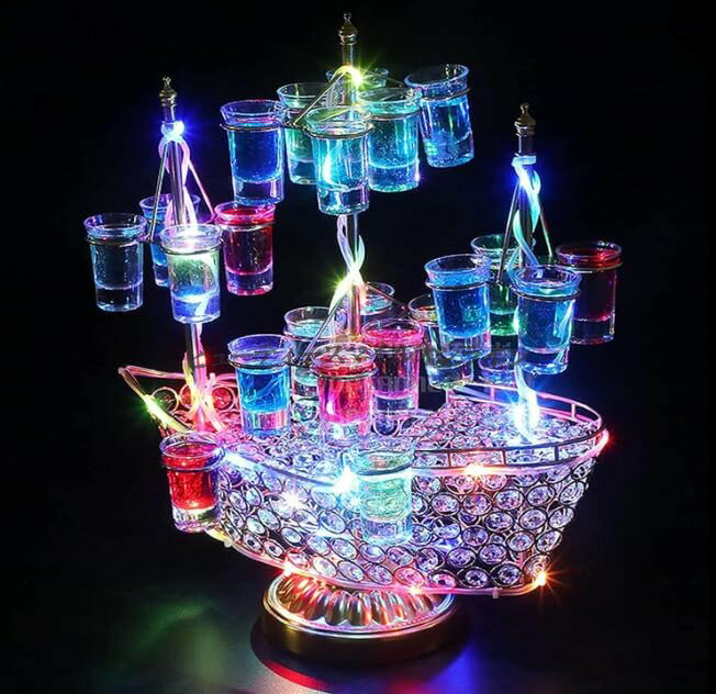 メーカー希望小売価格はメーカーカタログに基づいて掲載しています【商品名】LED酒グラス棚 24穴 船型デザイン 幻の船テーマ テキーラ観覧車 高級感溢れるグラススタンド ホテルバー レストラン ナイトクラブ パーティ装飾 クリスマス 誕生日...