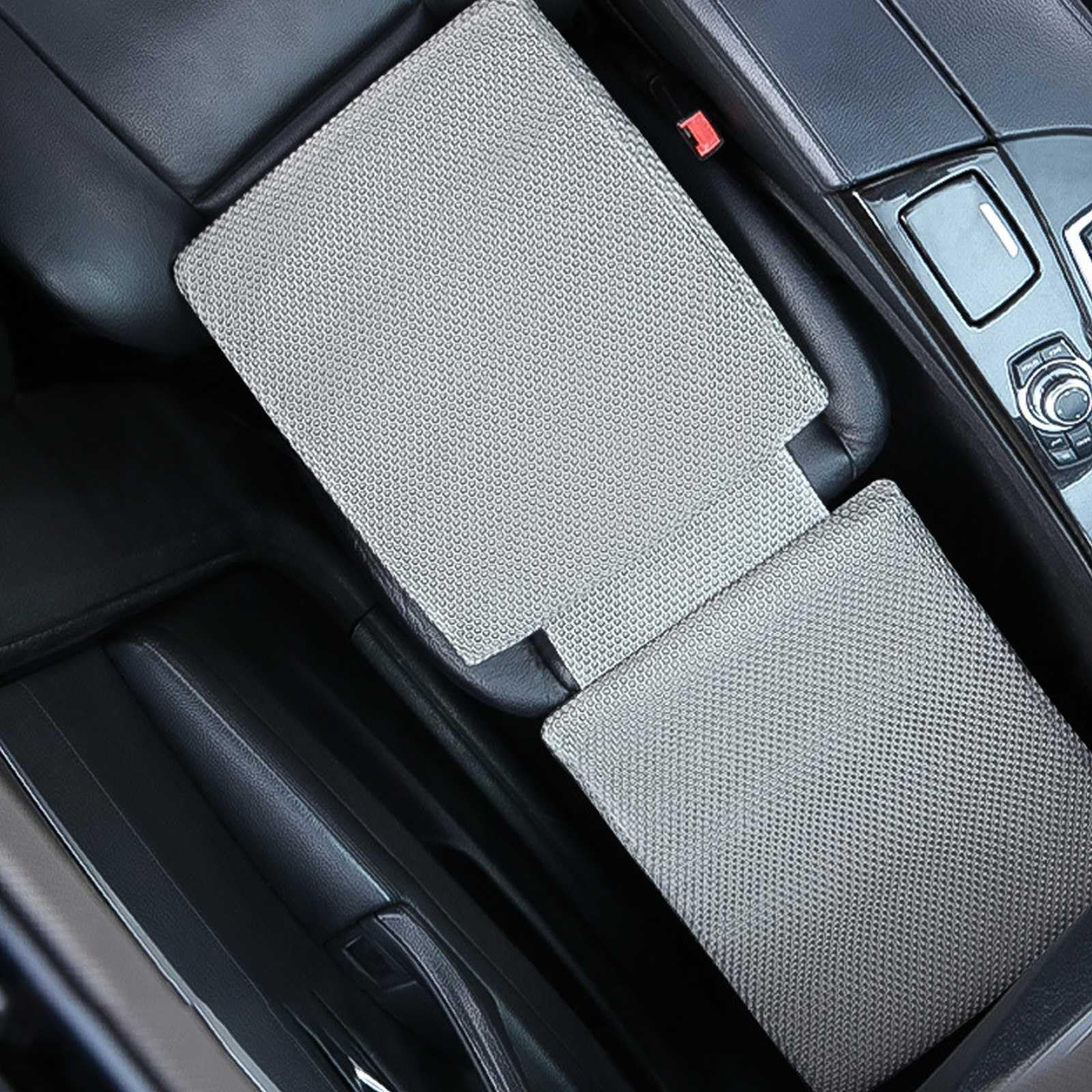助手席専用?休憩スペースに早変わり】：車中泊 ベッドに、に適用スーパーキャリイDA16T 2018年5月~。車中泊マットとして使える本製品は、助手席専用に設計されており、車中泊 ベッドのように座席をフラット化。隙間をしっかり埋めて、快適な仮...