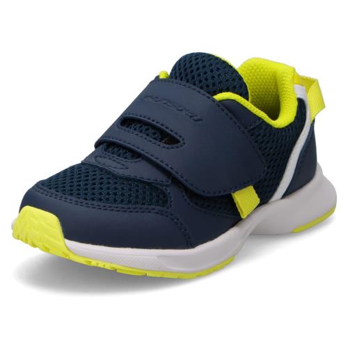 靴幅: 3E （幅広） 軽量（当社比） 足の様々なアーチ形状をサポートするアナトミーインソール 瞬足独自の左右非対称ソールで左回りのコーナリングで高いグリップ力を発揮 中敷取り外し可