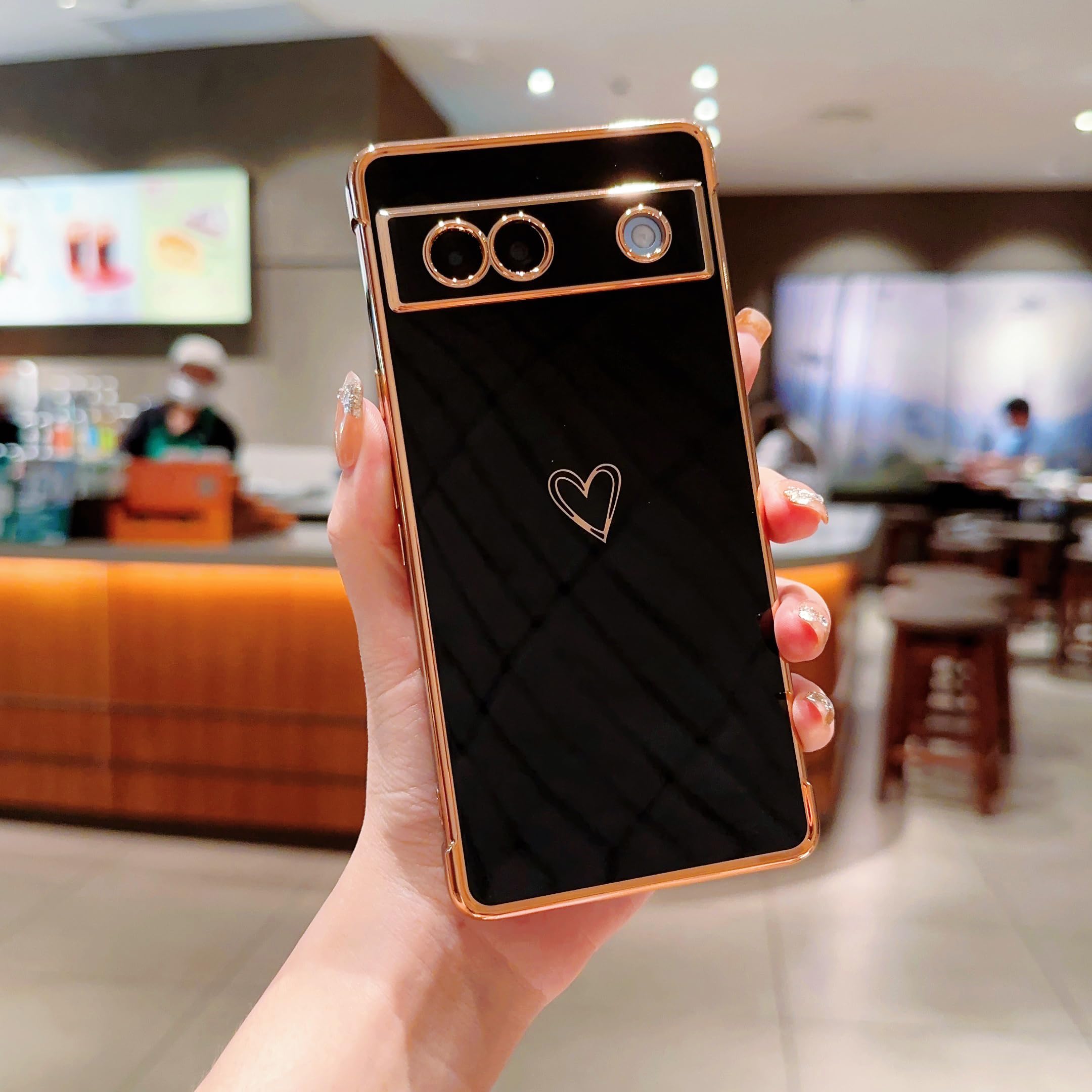 対応機種Google Pixel 7a 専用。写真は見本ですが、購入前にお使いの機種を確認してくださいね。 完全保護-スクリーンとカメラの縁を高くすることで、スクリーンとカメラが平らな面にこすれたり引っかいたりしないように安全に保ちます。 ...