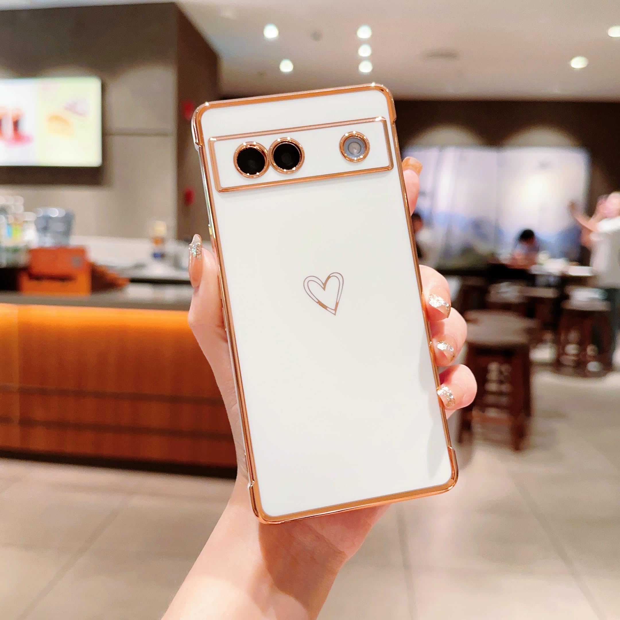 対応機種Google Pixel 7a 専用。写真は見本ですが、購入前にお使いの機種を確認してくださいね。 完全保護-スクリーンとカメラの縁を高くすることで、スクリーンとカメラが平らな面にこすれたり引っかいたりしないように安全に保ちます。 ...