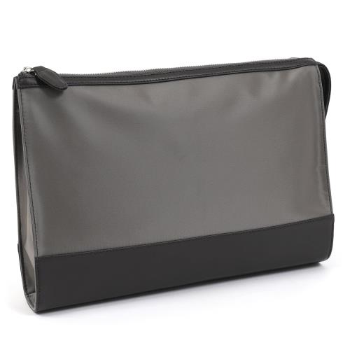 素材:ナイロン×牛革／裏地　ナイロン 仕様： 口開きファスナー 内ポケット4 サイズ:タテ　24　ヨコ　34　マチ　7cm／重量　260g 生産国:日本