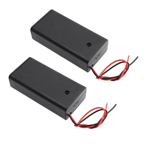 サイズ：69*34*18mm（3V） セット内容：2本電池ボックス*2　※電池は付属いたしません。 材質：プラスチック製。 カバー、ON/OFFスイッチ、接続用のワイヤーリードが付いています。 ばね荷重設計により、バッテリーを簡単に取り付け...