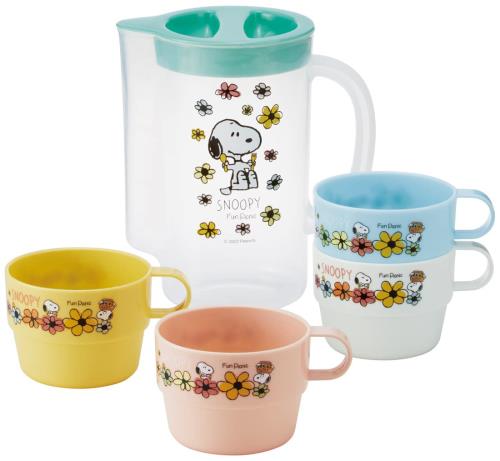 サイズ:コップ=直径7.9×幅10×高さ6cm ケース=幅15×奥行9.4×高さ16.7cm 素材・材質:ポリプロピレン セット内容・付属品:ケース 1個+コップ 4個 容量:コップ=220ml、ケース=850ml 原産国:中国