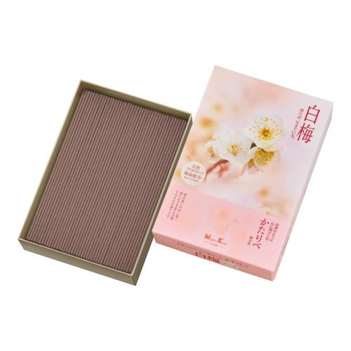 春の兆しの中に咲く、清らかで甘美な白梅そのものの香りです。