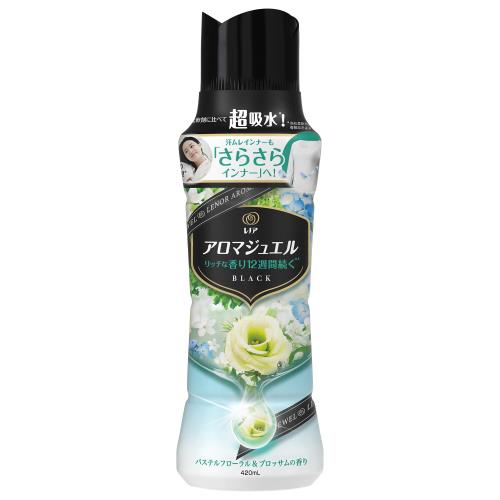 アロマジュエルなら柔軟剤に比べて超吸水*。ドライヤー時間短縮！(*当社柔軟剤比。複数回洗濯後。) 香りが12週間長続き*するので、お気に入りのヘビロテ服*1の香りが6回着ても新鮮なまま*2。(*保管状態にて。*1 1回洗濯してから次の洗濯ま...