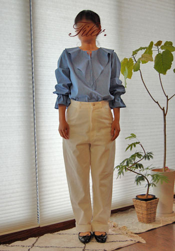 【商品について】 ・メール便はご利用頂けません。 ・画像サンプルは売り切れました。 　下記の素材でのお届けとなります。 ■難易度　★★☆☆☆ ■難所　特にありません ◆大きめのフレア衿が可愛い 　ブラウスキットが入荷しました！ 　袖口は袖ま...