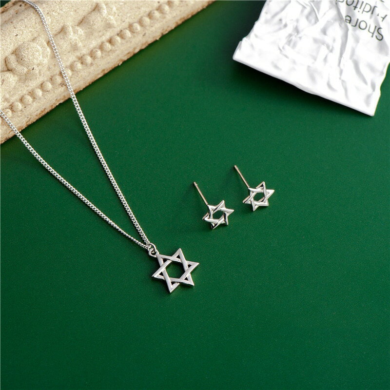 海外からの発送となりお届けに2週間程度を頂いております。予めご了承くださいませ。商品名S925 スターリング シルバー 多面体 ヘキサグラム ダイヤモンド ペンダント ネックレス レディース 鎖骨 チェーン 結婚式 ウェディング パーティ ...