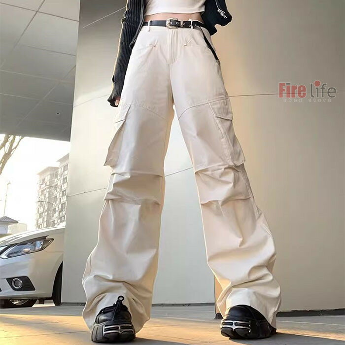 商品情報注意1、モニターの発色具合によって、色が実際のものと相違する場合がございます。2、平置きで採寸ですので、若干の誤差が生じる場合がございます。ご了承くださいませ。ダンスパンツ レディース ホワイト ロングパンツ カーゴパンツ ワイドパ...