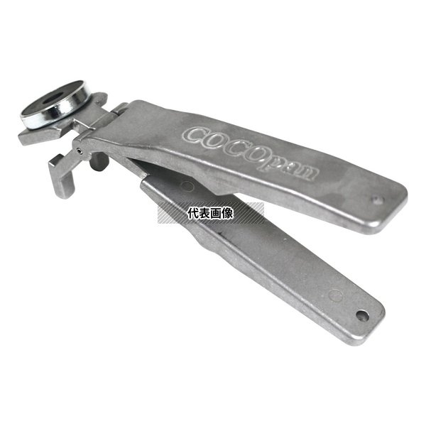 商品の特徴 アルミ パングリッパー(マグネット付) 製品仕様 外寸1:205×105×30mm 材質:アルミ、マグネット JANコード：4595315832775