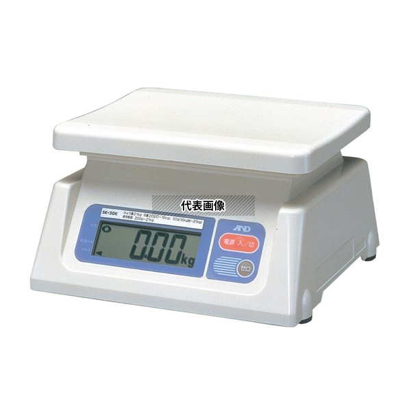 商品の特徴 A&D デジタルはかり SK-10001-A3 検定済品 ●ひょう量:1000g ●最小表示:1g ●ACアダプターまたは単1乾電池6本。 ●見やすい大型液晶表示。 ●ACアダプター・ステンレス皿は別売です。 ●風袋引・オートO...