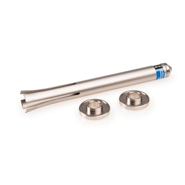 商品の特徴 ParkTool(パークツール) BBベアリングツールセット BBT-90.3 ●プレスフィットなどBBシャフト径が24mmφの規格に対応するベアリングの着脱用ツールセット。 ●ベアリング取り外しはヘッドワンポンチのように挿入し...